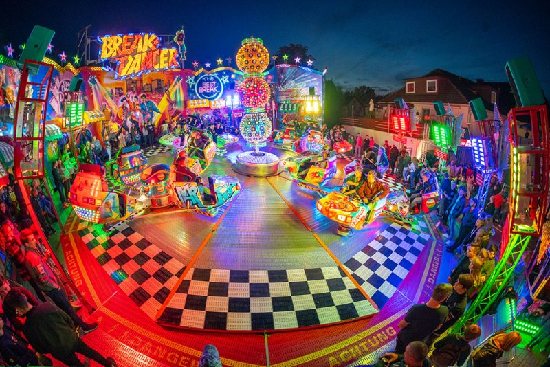 Break Dancer | Das Rundfahrgeschäft | Schausteller Wingender
